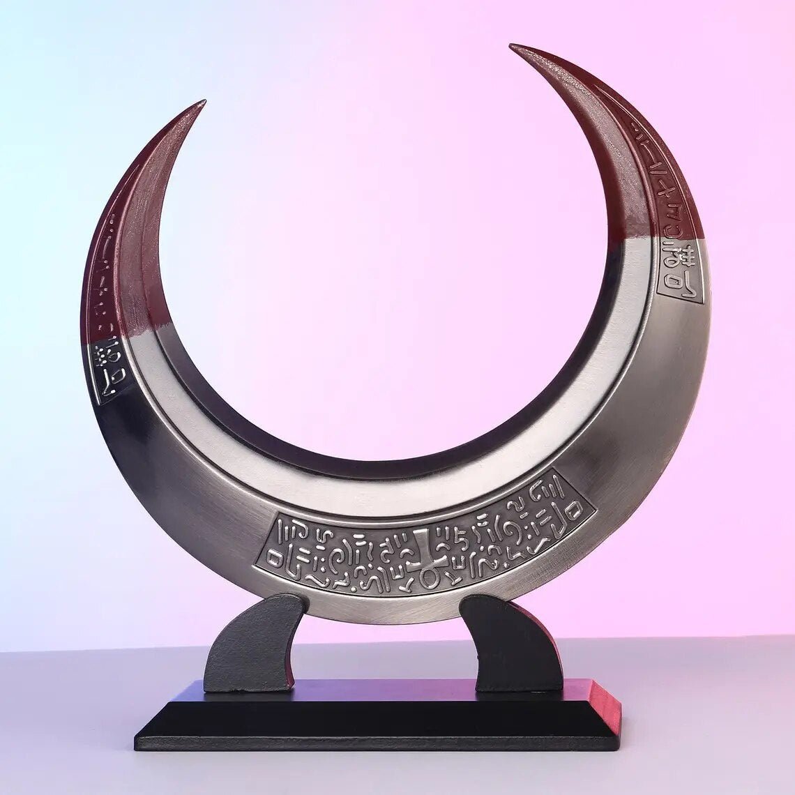 Moon Knight Crescent Dart - 1:1 Zinc Alloy Prop Replica – GeekReplicas